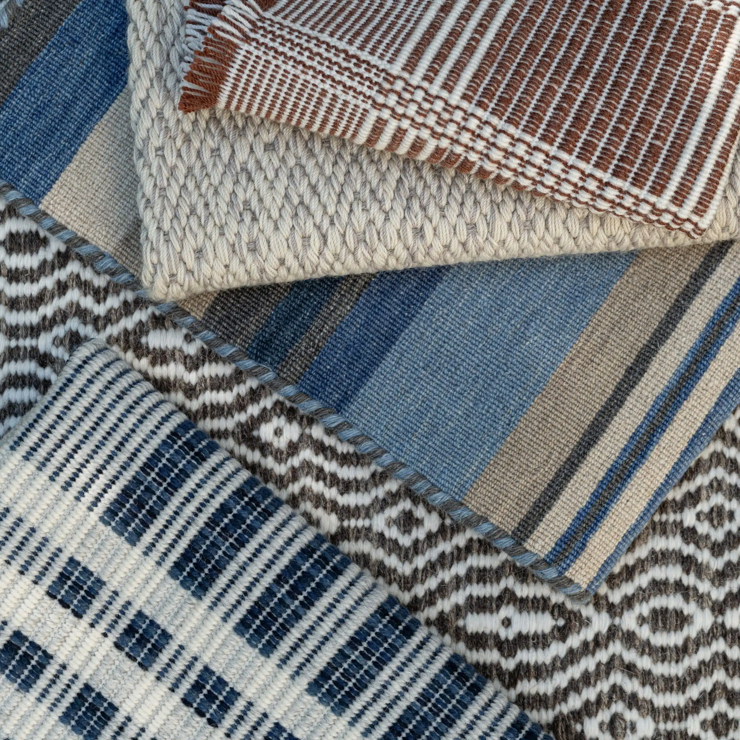 Elizabeth’s Cloth Laredo Plaid Flatweave Group – Elizabeth Eakins